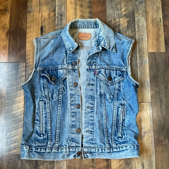 Levi's | Jackets & Coats | Vintage Levis Beat Up Jean Jacket Vest ...